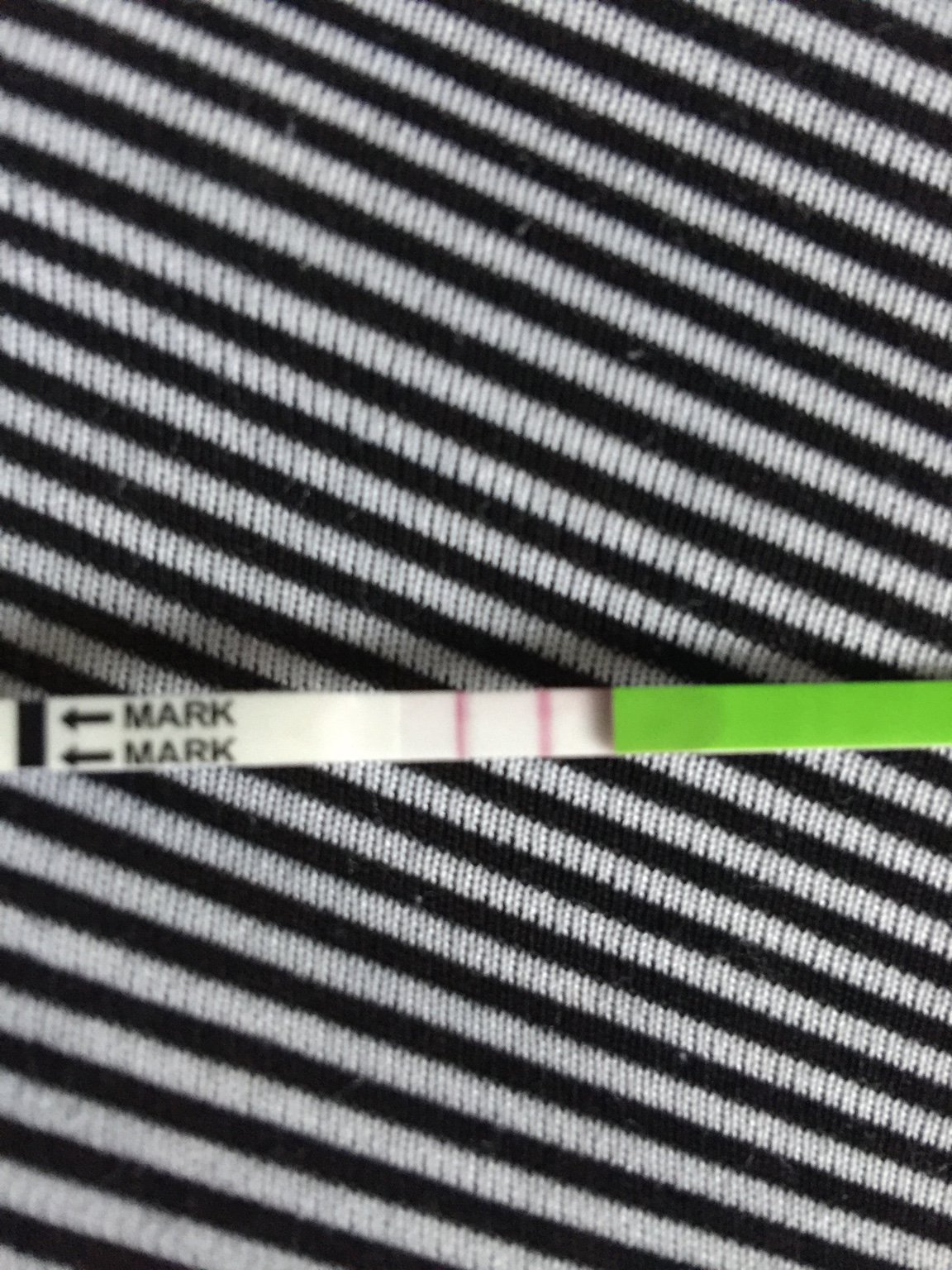 How do you read these ovulation tests?!