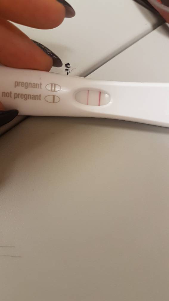Does anyone have have a picture of their positive 9dpo first response ...