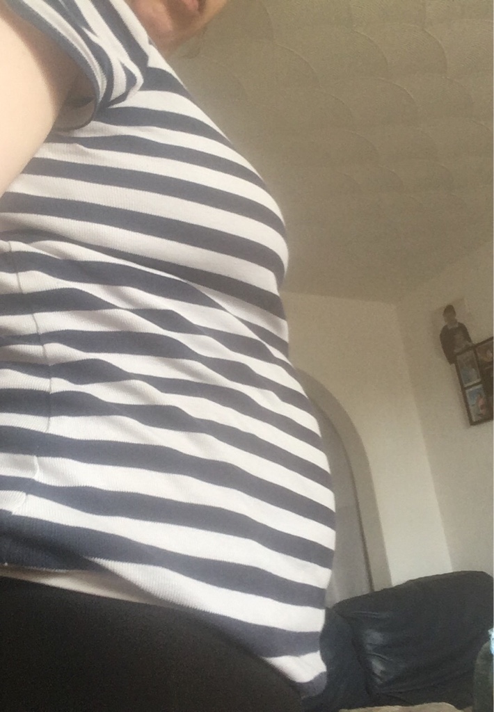 3rd trimester baby bump photos. How big/little is your bump?