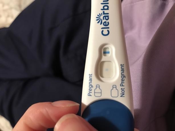 clear blue test do you think its a pos or neg??